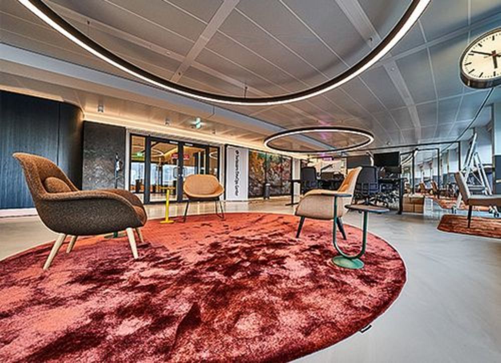 Swisscom ICT - Office furniture, equipment and planning - Lista Office LO